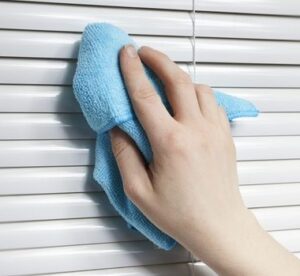 How You Should Tilt the Louvers on Your Home's Window Shutters - Nature ...